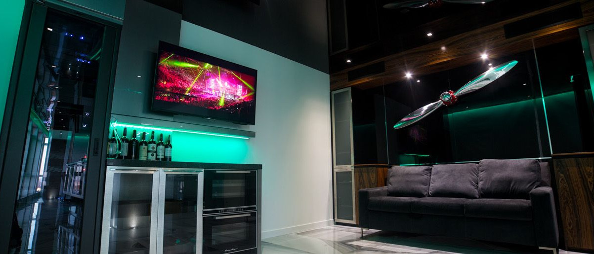 Installation Domotique et Équipements Audio/Vidéo à Québec | Maison Adam